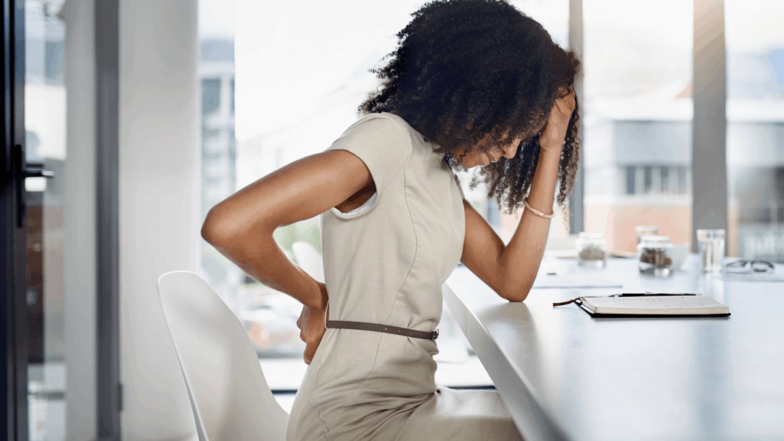 Lower Back Pain When Sitting vs Standing — What It Really Means